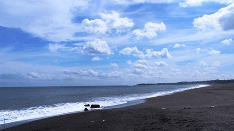 Pantai Siyut: Keindahan Pasir Hitam yang Tersembunyi - Wisata Ubud Bali